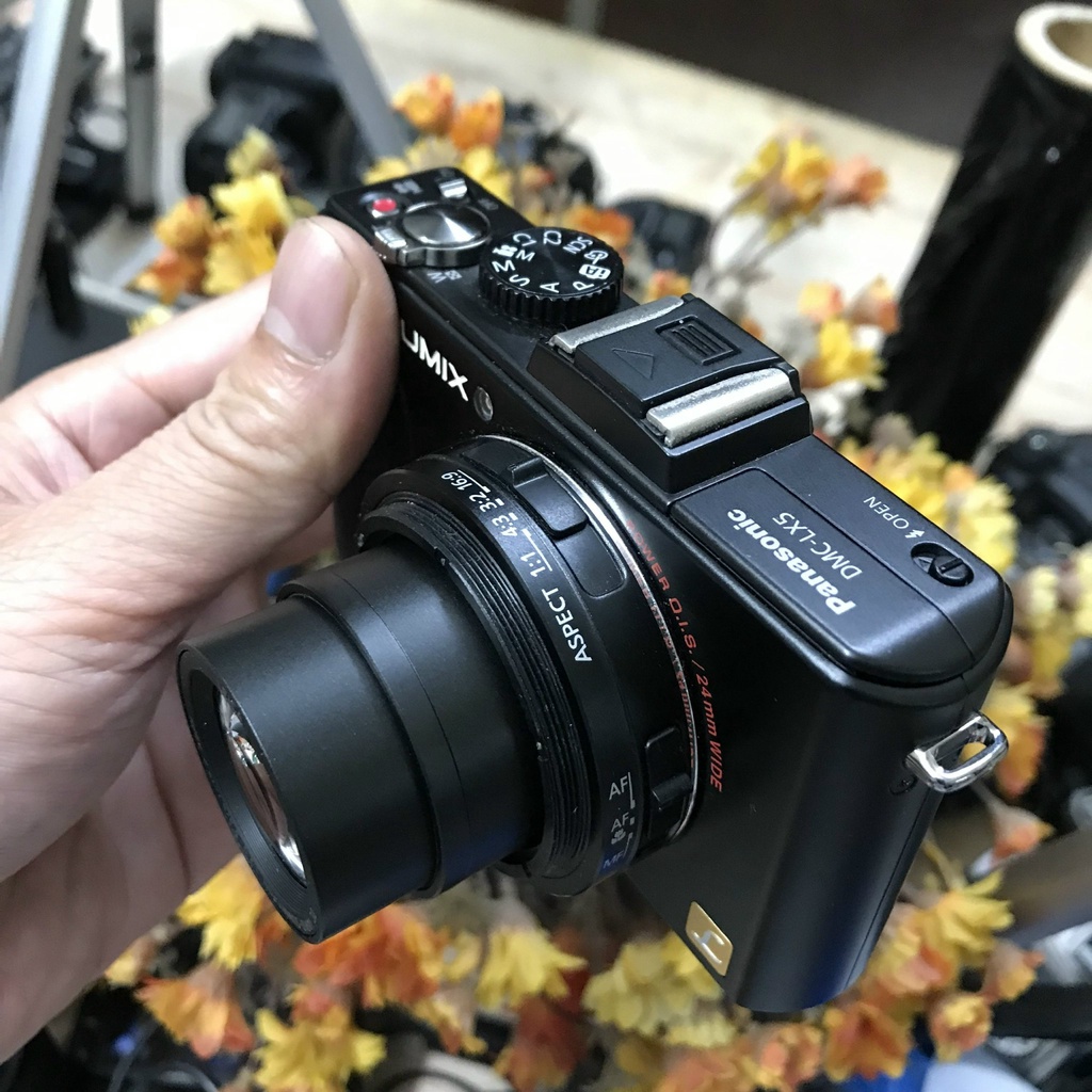 Máy ảnh compact cao cấp Lumix Lx5 | Shopee Việt Nam