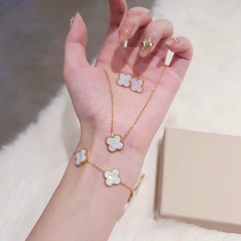 Sét cỏ 4 lá titan [ĐỦ MÀU CÓ BÁN SỈ] hàng loại 1 sang chảnh Vip Shop ...