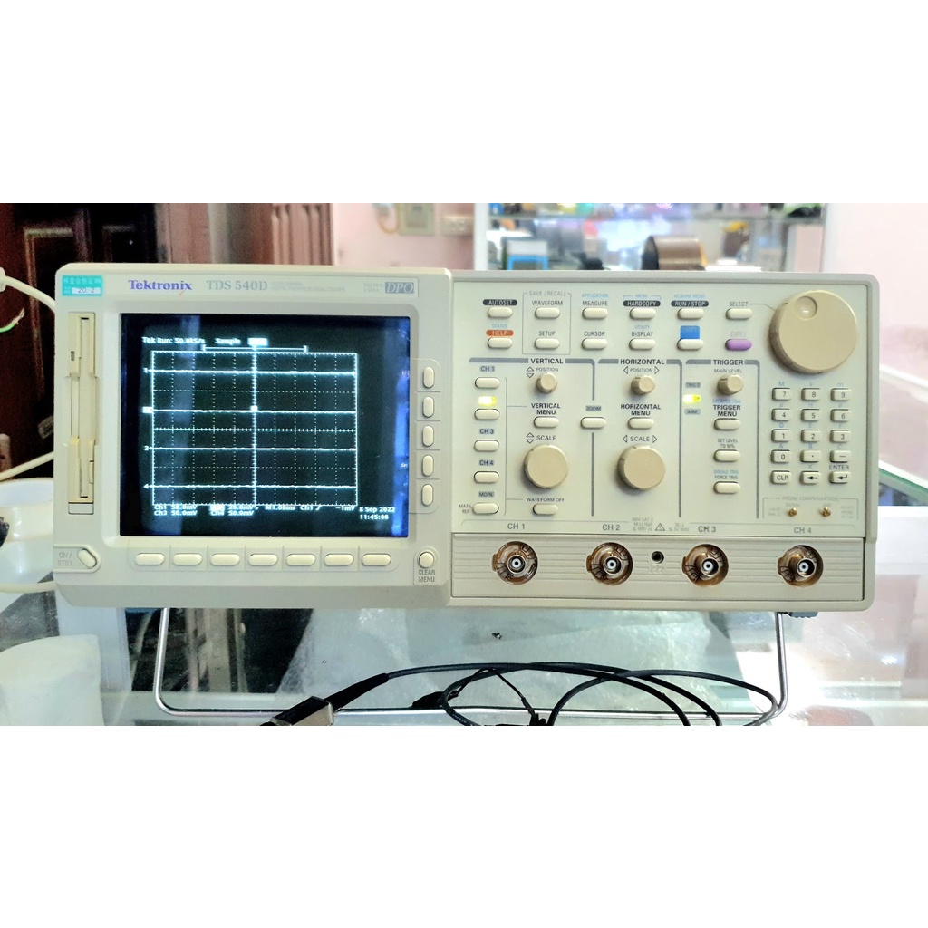 Máy hiện sóng Tektronix TDS540D 4 kênh 500MHZ 2Gs/s PVN21094 | Shopee ...