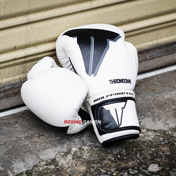 Găng tay Boxing Throwdown Wolf Fang 2.0S 2022 - White/Black | Shopee Việt Nam
