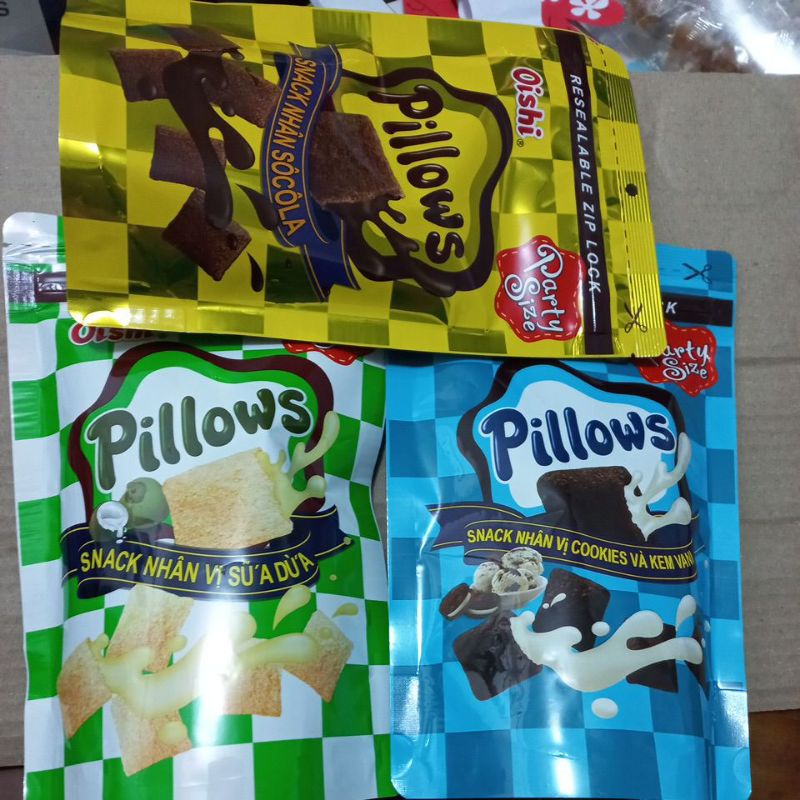 Snack Pillows oishi nhân socola, sữa dừa, kem vani 85g | Shopee Việt Nam