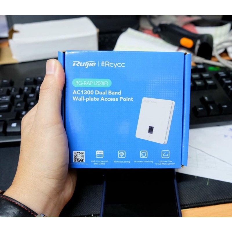 Bộ phát WiFi Ruijie gắn tường, dạng ổ điện RAP1200(F) RAP1200(P) 1200F ...