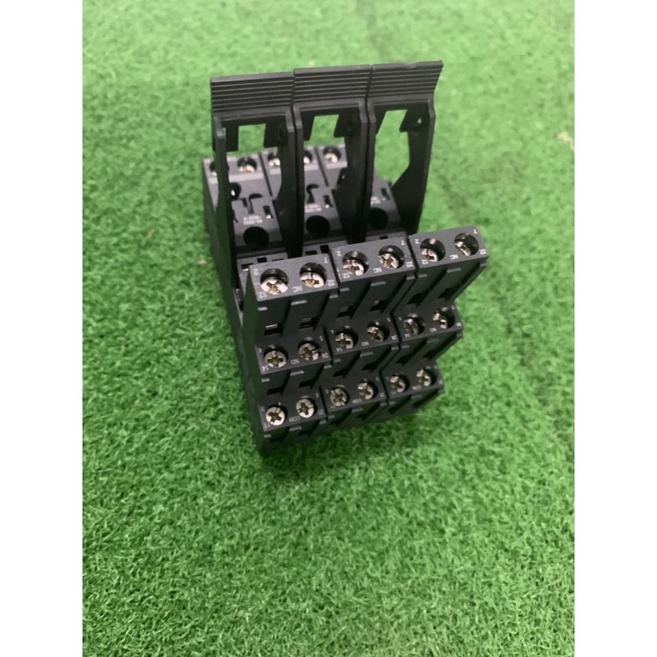 |CHÍNH HÃNG| Đế cắm rơ le RGZE1S48M Schneider dùng cho rơ le RXG ...