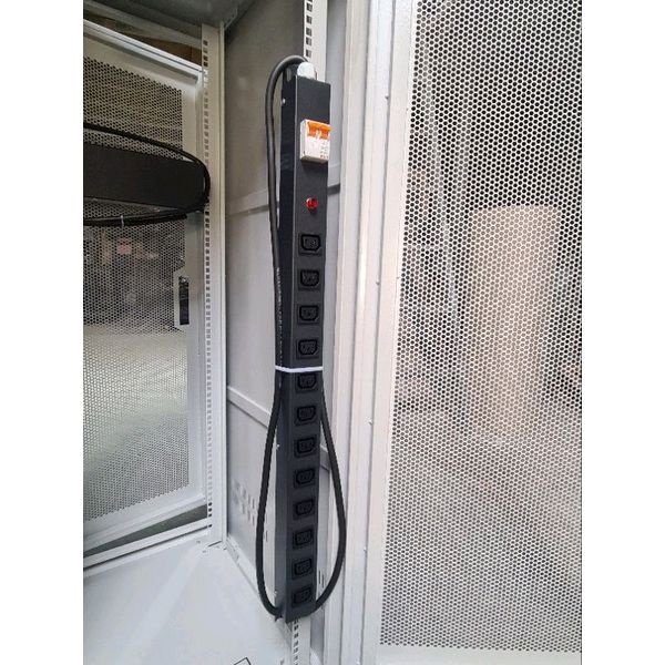 Ổ Cắm điện, Thanh Nguồn PDU 12 Cổng C13 Có MCB 32A | Shopee Việt Nam