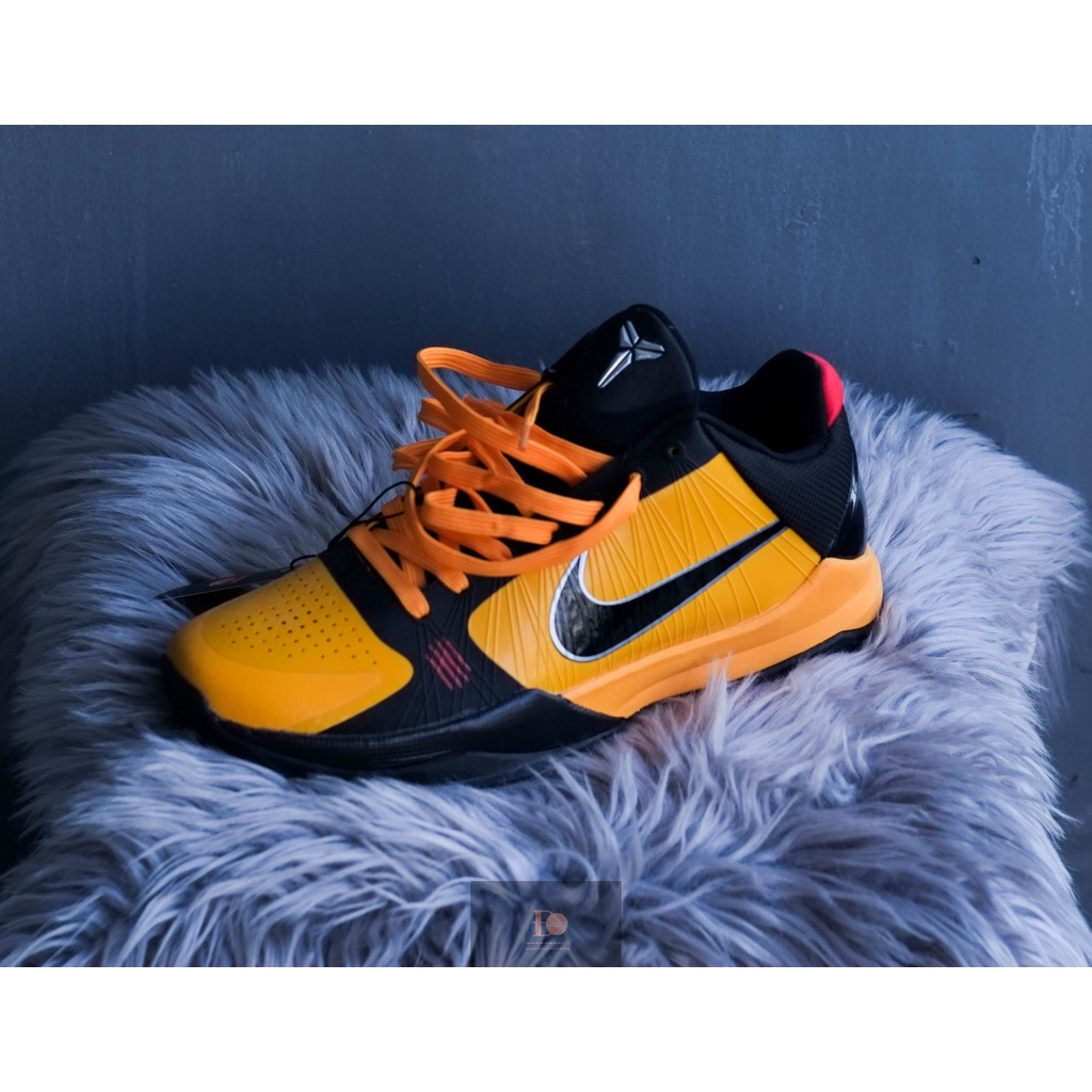 Giày bóng rổ Kobe V Bruce Lee | Shopee Việt Nam