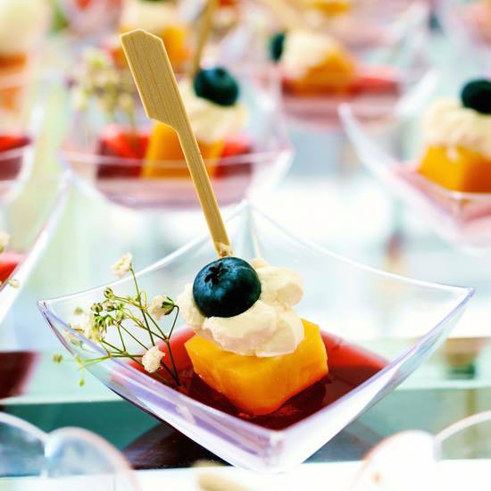 Que xiên gỗ, Que xiên cờ 9cm/12cm/15cm; dùng xiên đồ nướng, trái cây, thạch, bánh; tiện dụng, vệ ...