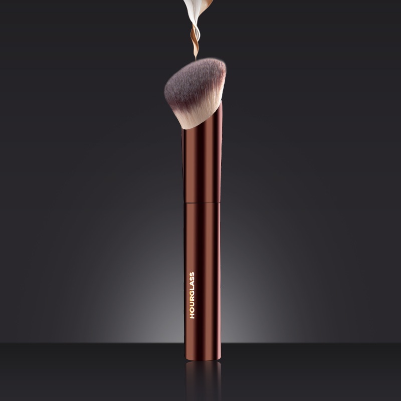 Cọ trang điểm hourglass long handle slanted foundation brush primer ...