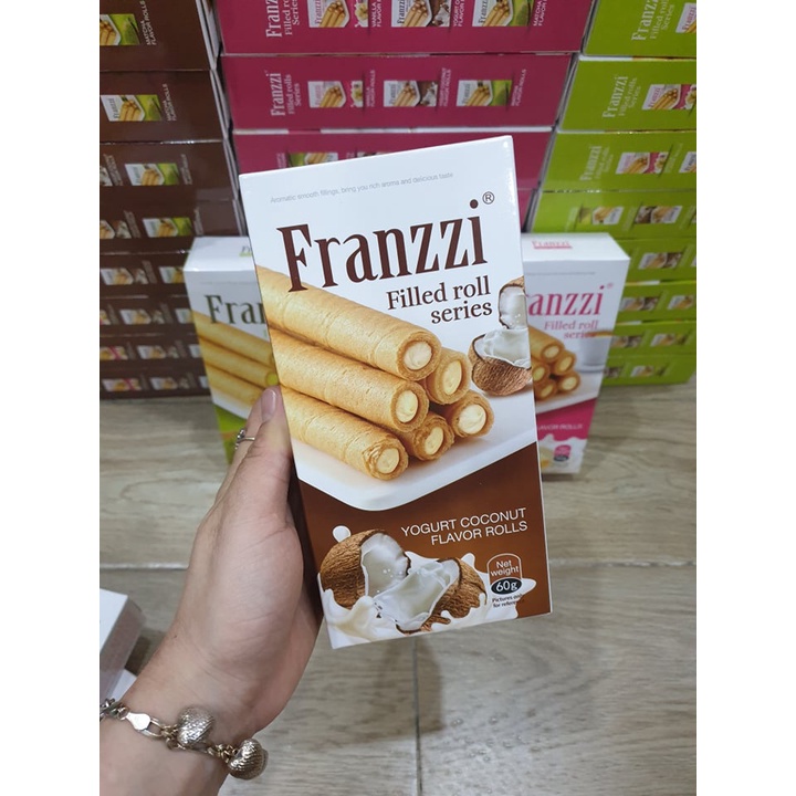 Bánh quế cuộn nhân kem FRANZZI 60g ( dừa) Lý Trinh | Shopee Việt Nam