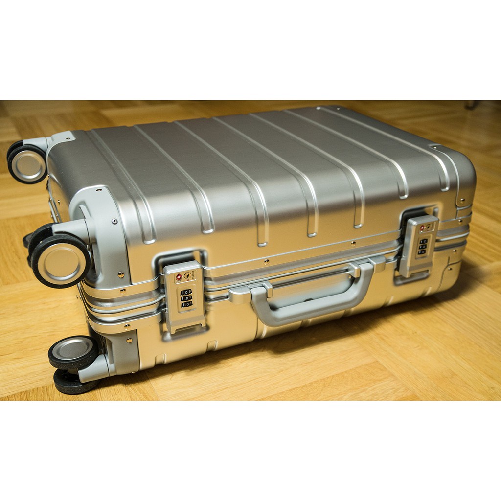 VALI NHÔM XIAOMI 20 INCH METAL TRAVEL SUITCASE MÀU TRẮNG BẠC : Chính ...