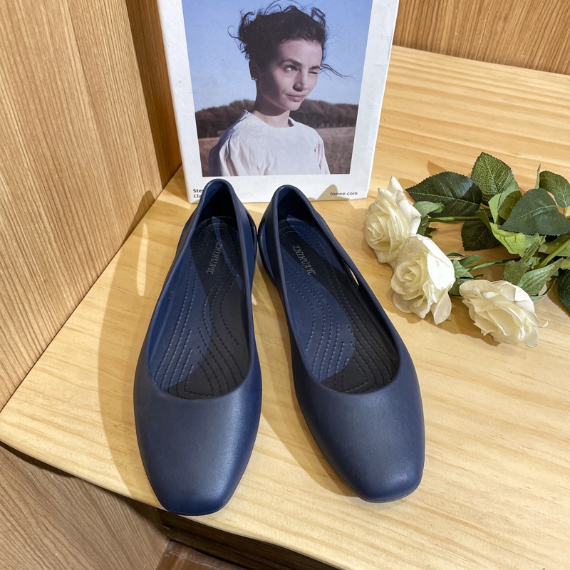 Giày nhựa nữ kiểu Sloane - Chất liệu EVA siêu nhẹ, mềm, êm, không thấm ...