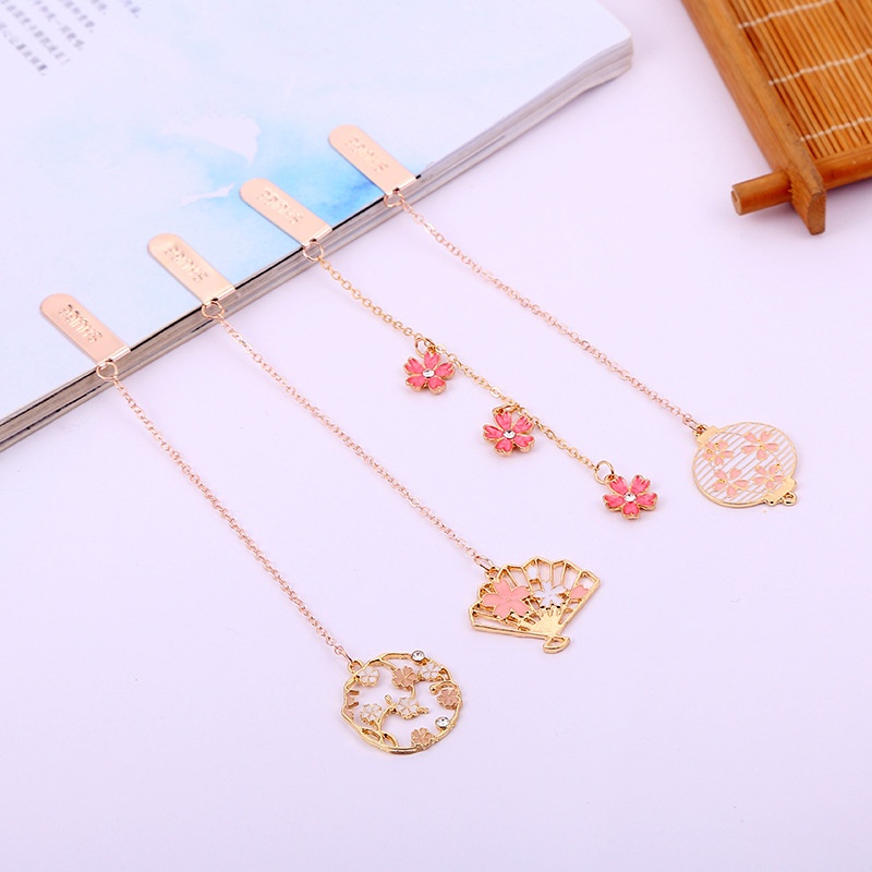 Bookmark Hình Hoa Anh Đào Kèm Dây Xích Kim Loại | Shopee Việt Nam