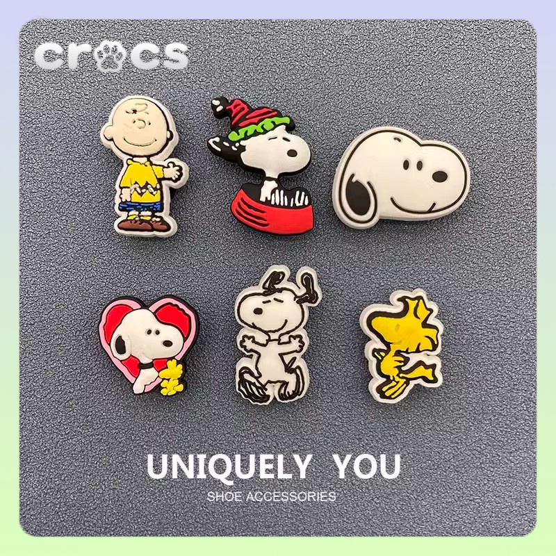 sticker dép crocs snoopy jibbitz crocs charm dép crocs stiker dép cross ...