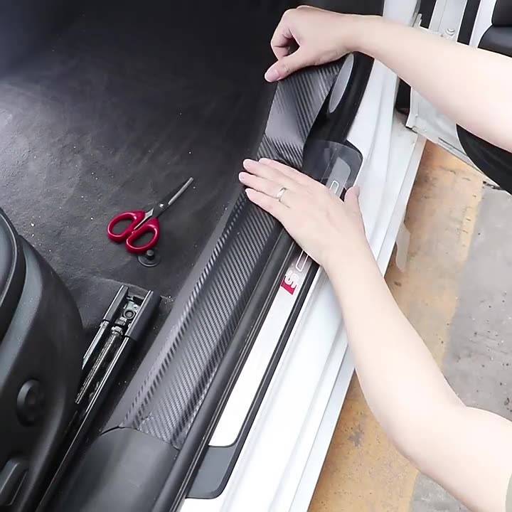 Nẹp Chống Xước Bậc Cửa Ô Tô BC3 ĐEN Cuộn 5 Mét BC3 Vân Cacbon, Keo Dán ...