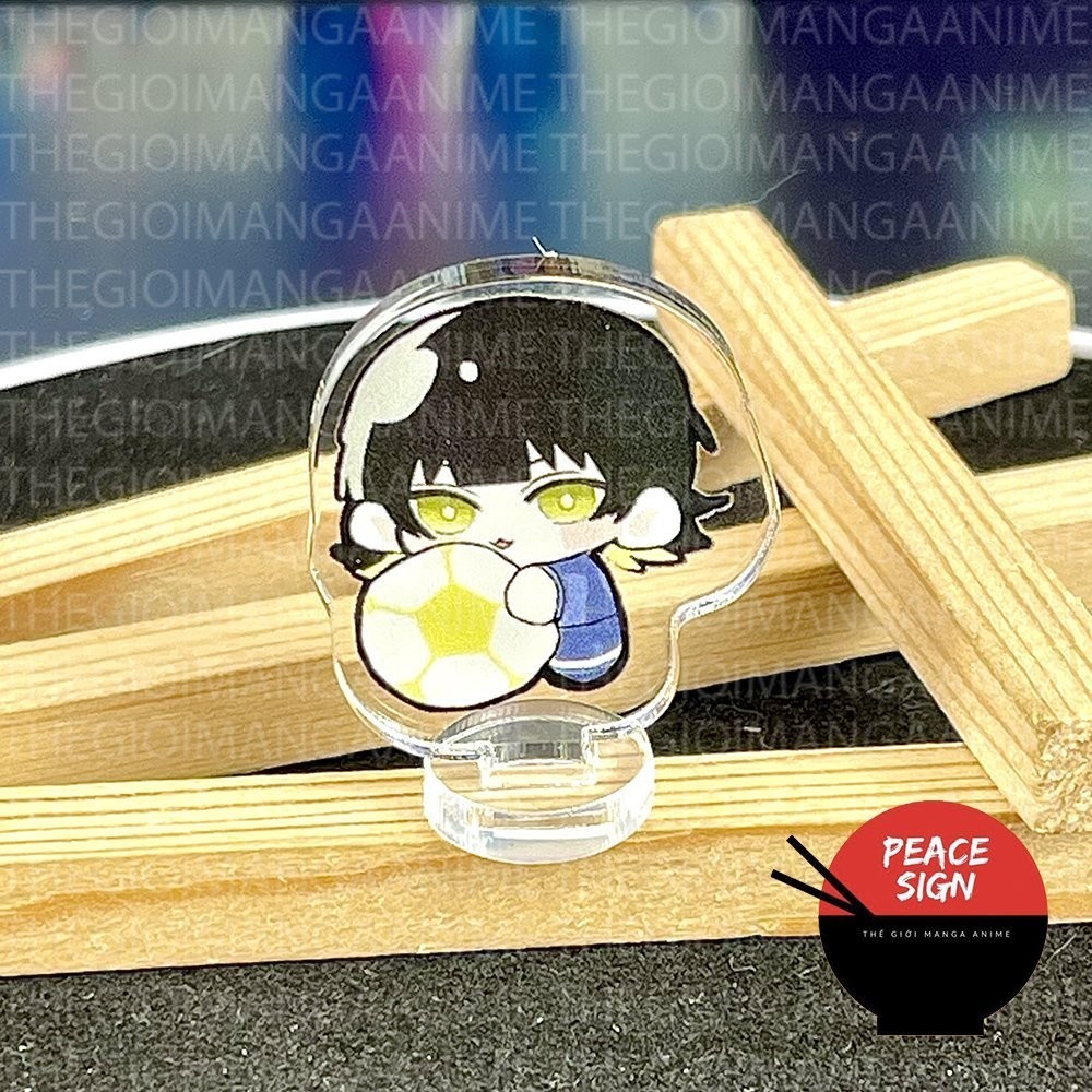 Mô hình standee BLUE LOCK ver ÔM BÓNG nhân vật anime manga Nhật Bản Rin ...