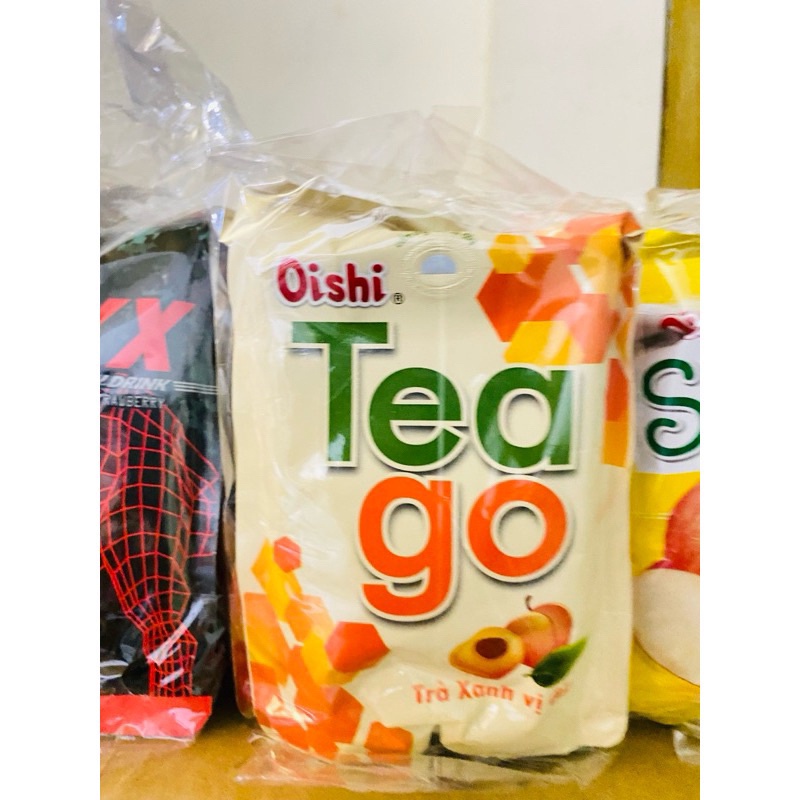 Thùng 50 Bịch trà xanh Tea Go Oishi 180ml Vị Chanh, đào, táo, dâu, nho ...