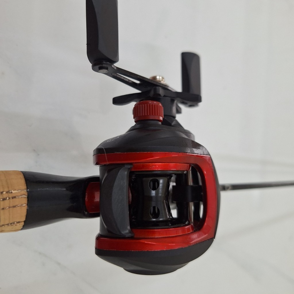 Bộ cần câu lure UL MAGUCHI + máy kim loại DEKIO AC đầy đủ phụ kiện ...