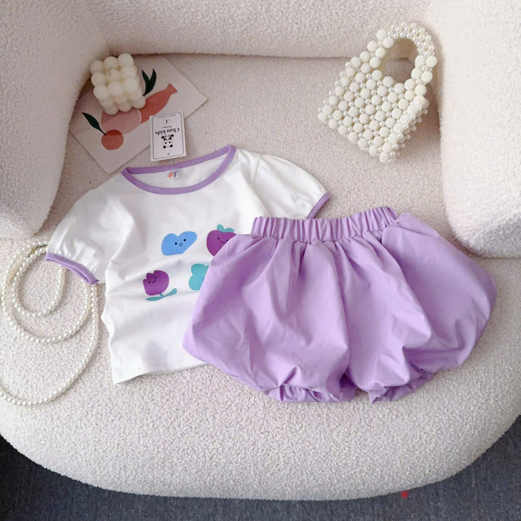 Bộ cotton cổ tròn tay bồng bo viền xinh xắn phối quần trái bí màu tím nhẹ nhàng phù hợp cho bé ...