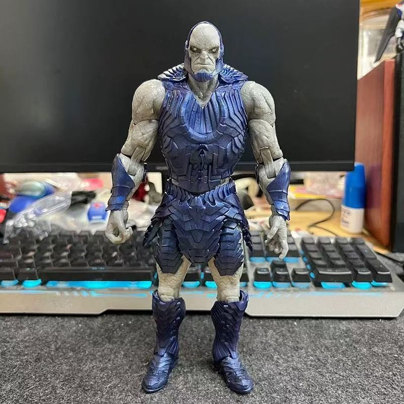 [Eng] Mô hình 10 inch có thể di chuyển được của McFarland DC Justice ...