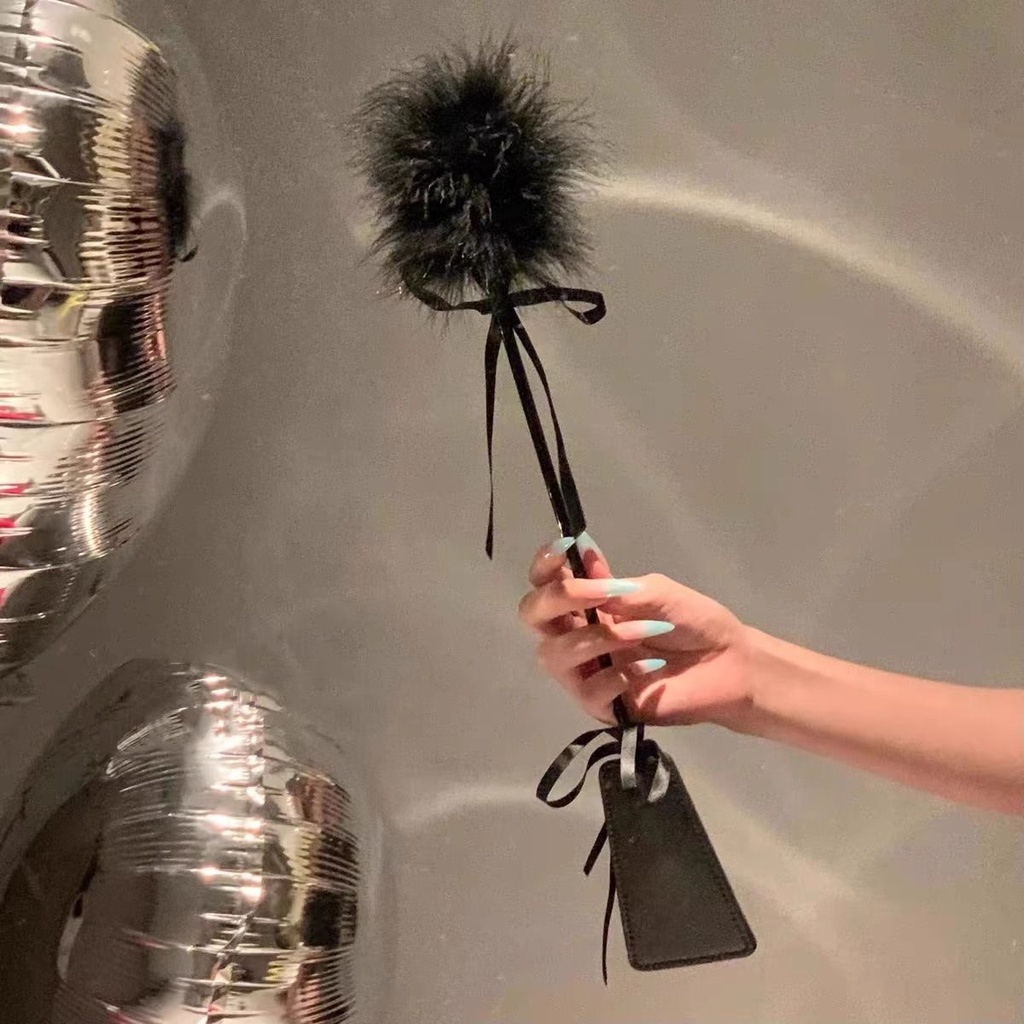 Búp bê đêm: trêu chọc cô ấy tuyệt vời!Extra Long Feather Stick Pat Show ...