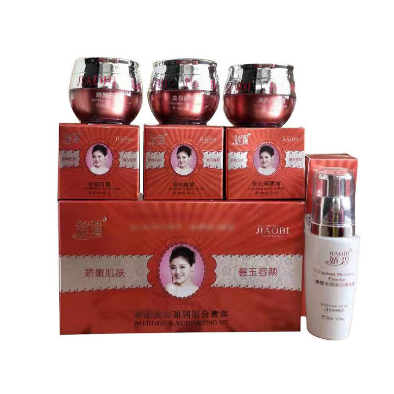 Bộ 4 món Gerber Four-in-One Gerber chính hãng hoàn toàn mới | Shopee ...