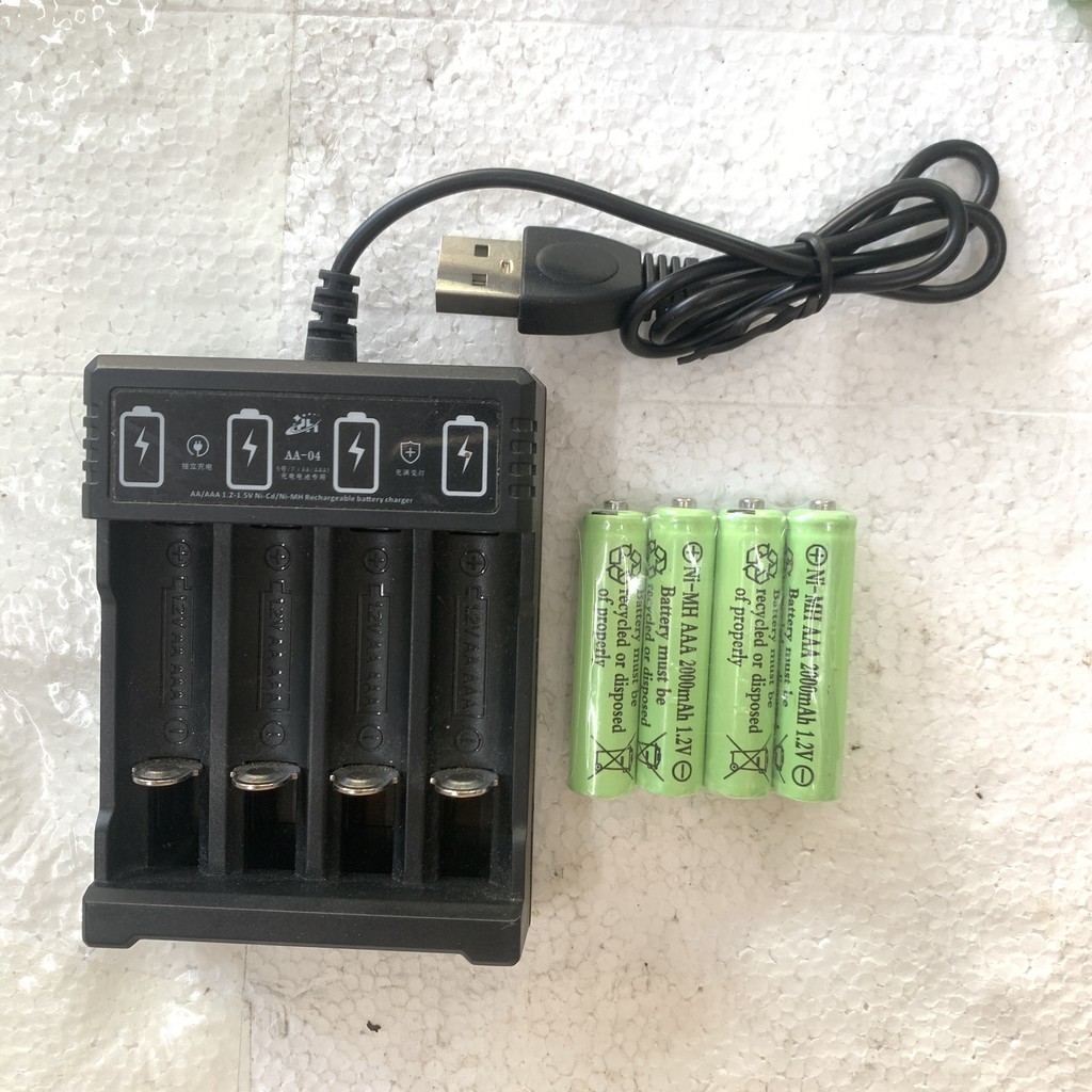 Combo sạc 4 cổng tự ngắt kèm 4 pin AAA 2000mah1,2V dùng cho đèn pin, đồ ...