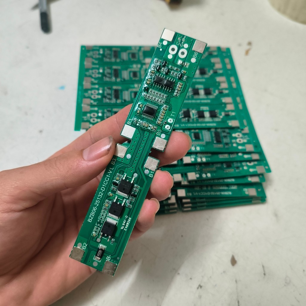Mạch 6s 3 Fét xả 20A dùng đóng pin 6s 24v. Mạch sịn quản lý bằng ic bảo ...