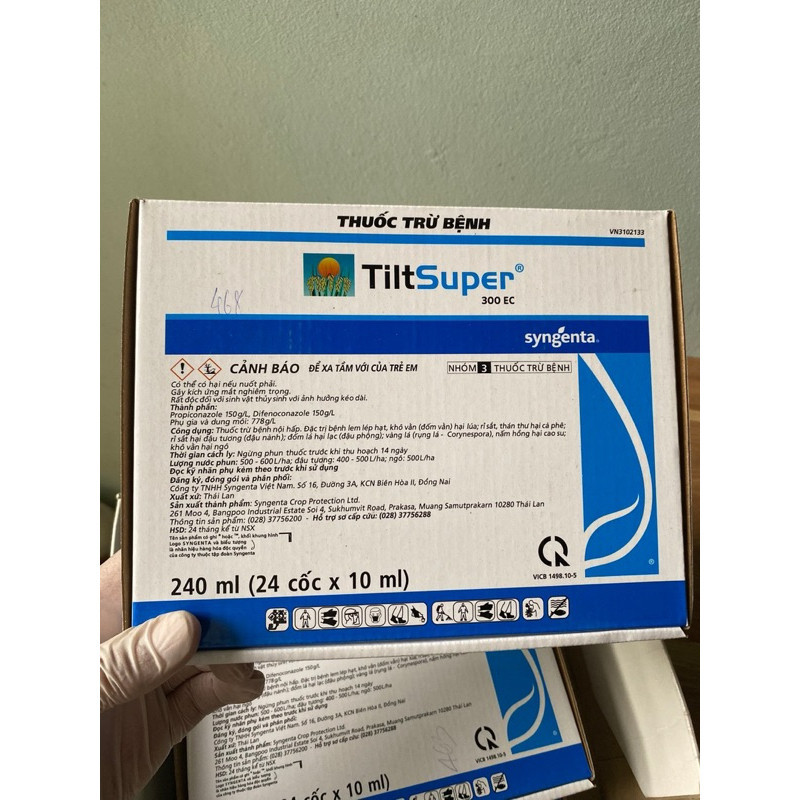 1 cốc Tilt Super 300EC là thuốc trừ nấm bệnh phổ rộng khô vằn đạo ôn ...