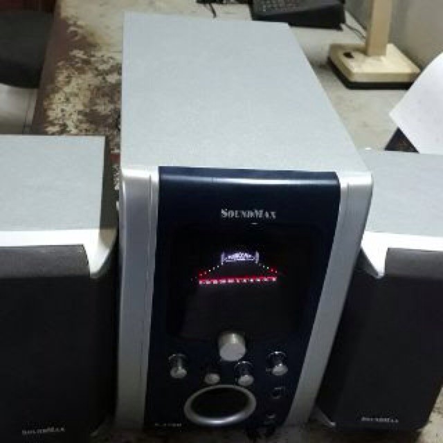 Soundmax A2700 còn đẹp, nghe nhạc,gắn micro hát karaoke (Tặng Dây AV 3. ...