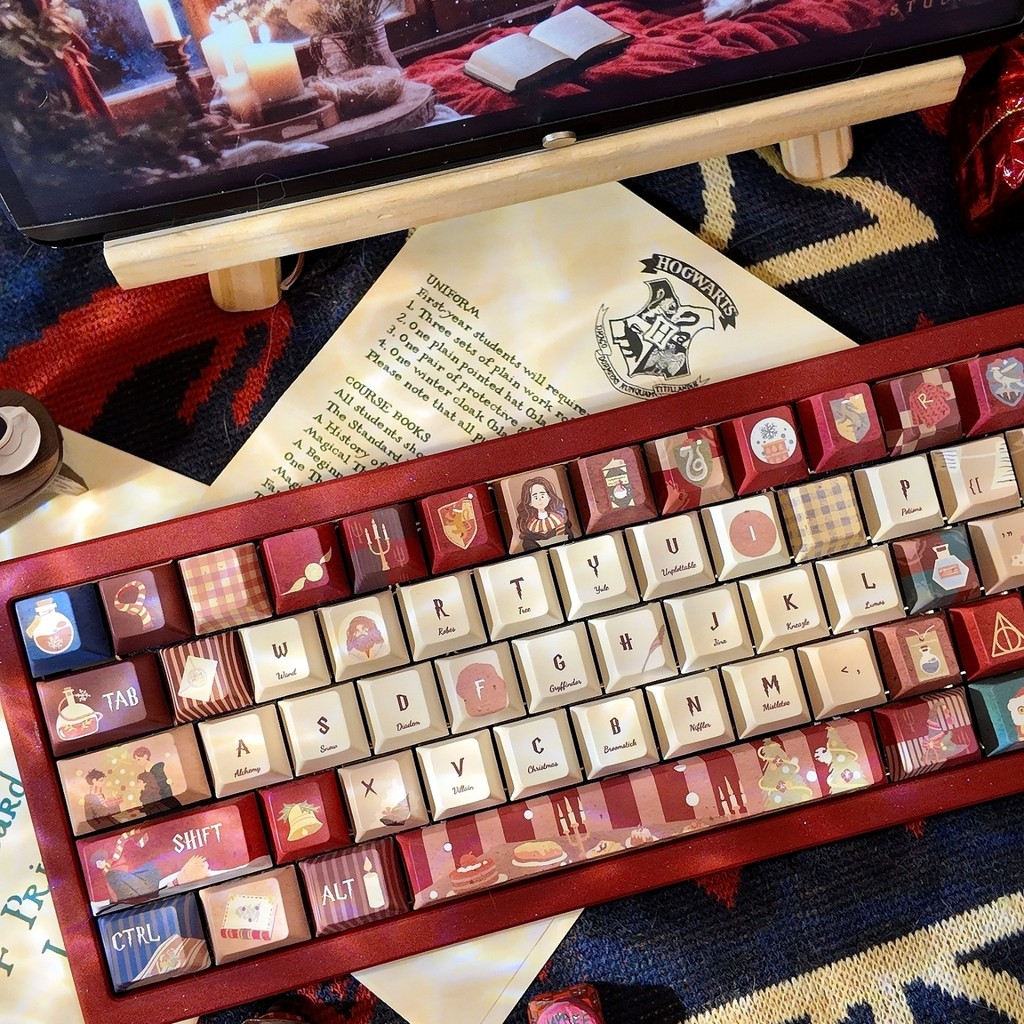 Hogwarts Đêm Giáng Sinh Keycap Cherry / SO Profile 137 Phím PBT Thuốc Nhuộm Năm Mặt Thăng Hoa ...