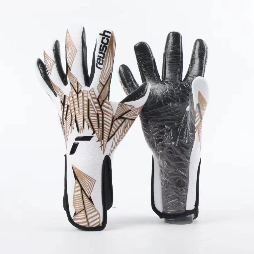 Sản phẩm còn hàng Goalkeeper glovesGăng tay thủ môn Găng tay thủ môn ...