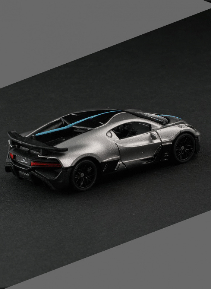 TSC1:64 ủy quyền chính hãng V12 Aston Martin Valkyrie Lamborghini ...