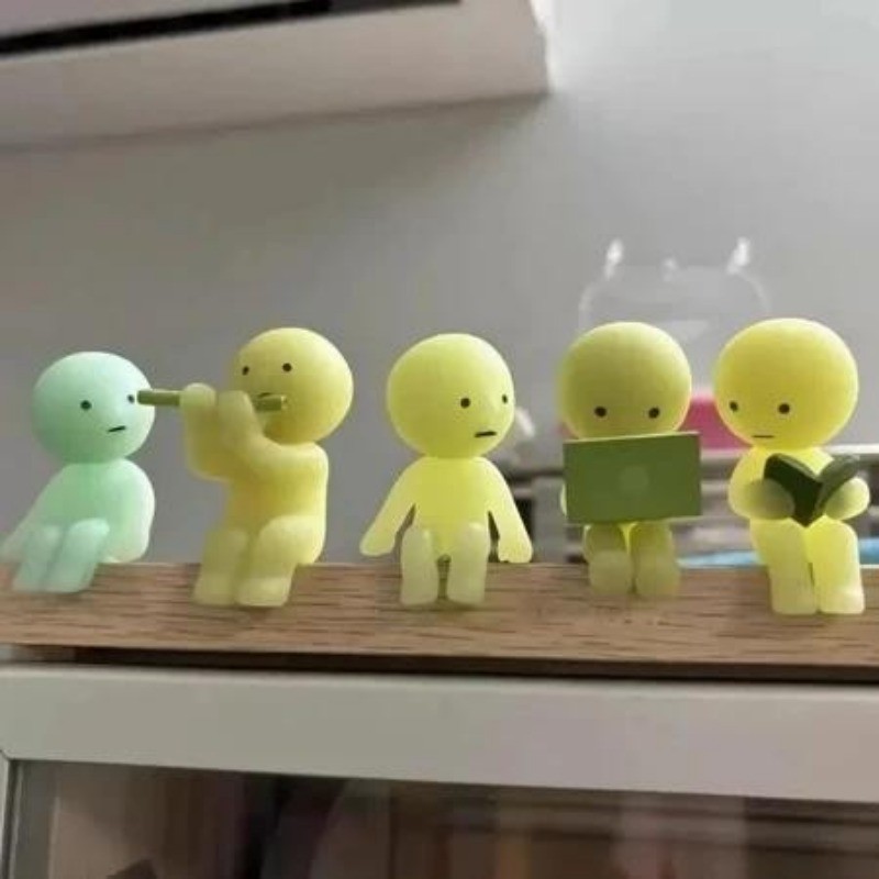 Ánh sáng nhân vật hành động smiski corner guy | Shopee Việt Nam