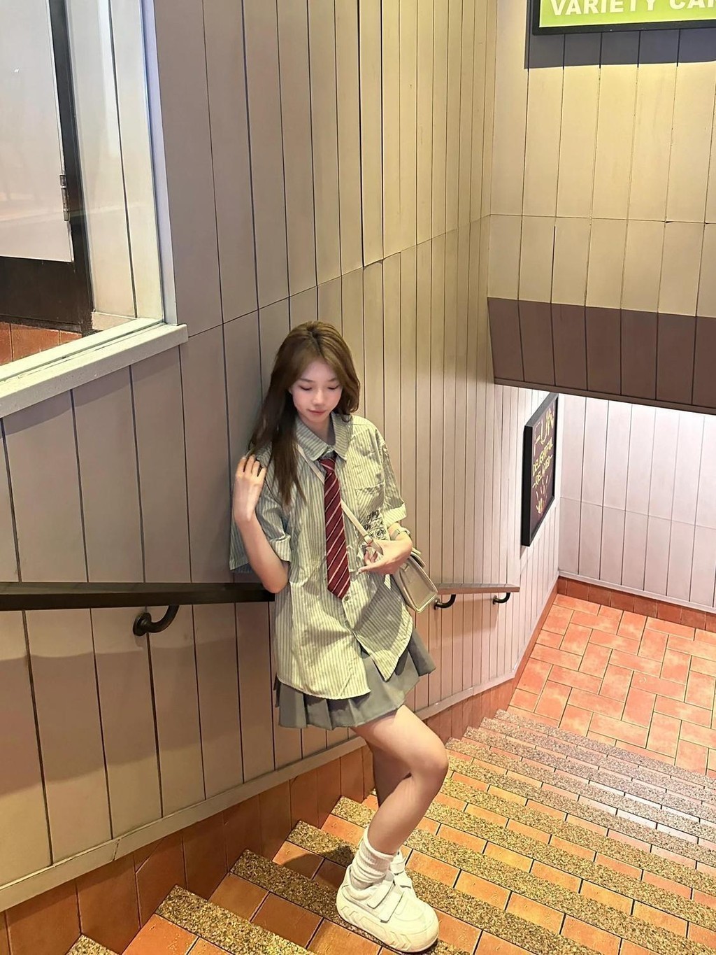 Phong Cách Hồng Kông Retro Xanh Sọc Áo Sơ Mi Nữ Tay Ngắn Nhật Bản Rời Preppy Phong Cách Áo polo ...