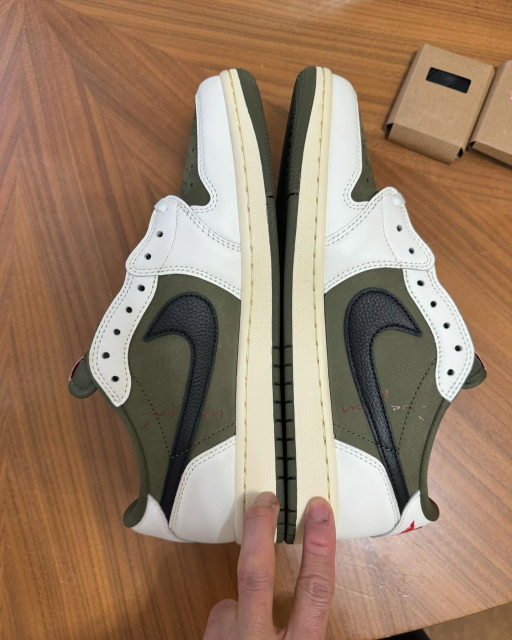 Giày Thể Thao JD1 x Travis Scott Medium Olive Xanh Kem Clever Man Store ...