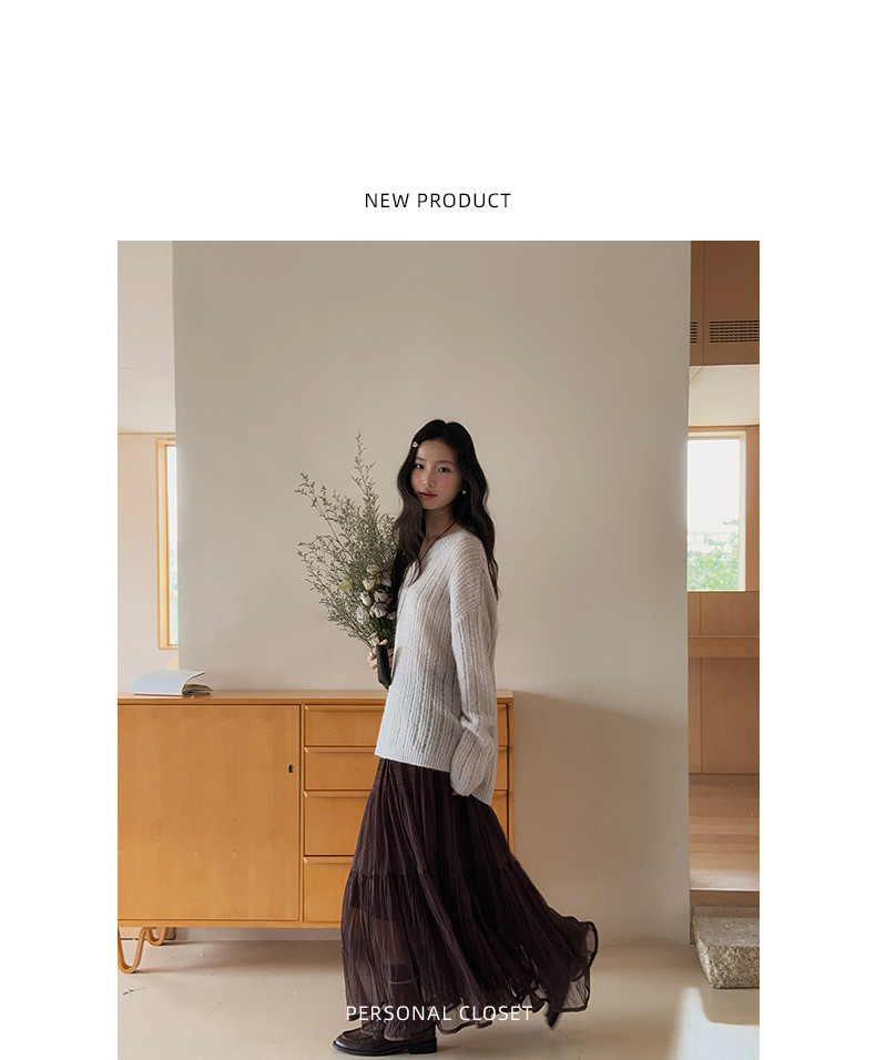 Váy Dream Core màu đơn giản với chi tiết xếp ly lưới, phù hợp mùa thu ...