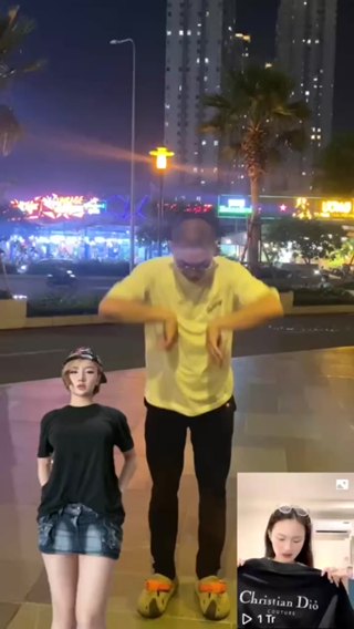 [Saltboy.] Áo Thun SB. Icon x Christian Diỏ x Bee T-Shirt Thêu Logo ...