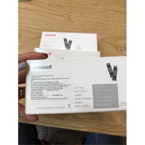 Que thử đường huyết Yuwell 710 (50 que + 50 kim) | Shopee Việt Nam