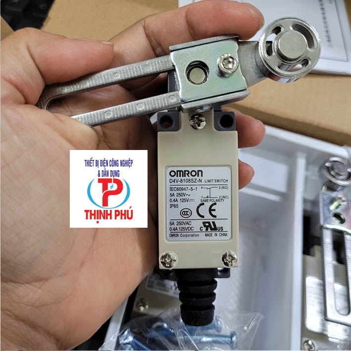 Công tắc hành trình Omron D4V-8108SZ -N | Shopee Việt Nam
