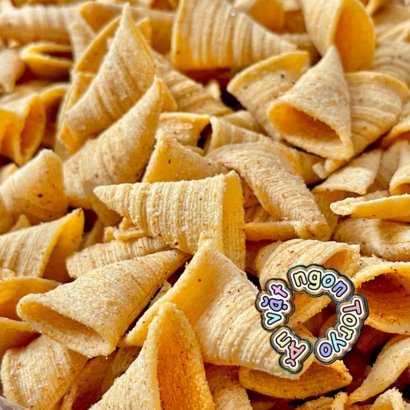 Snack chóp nón tam giác (500g) | Shopee Việt Nam