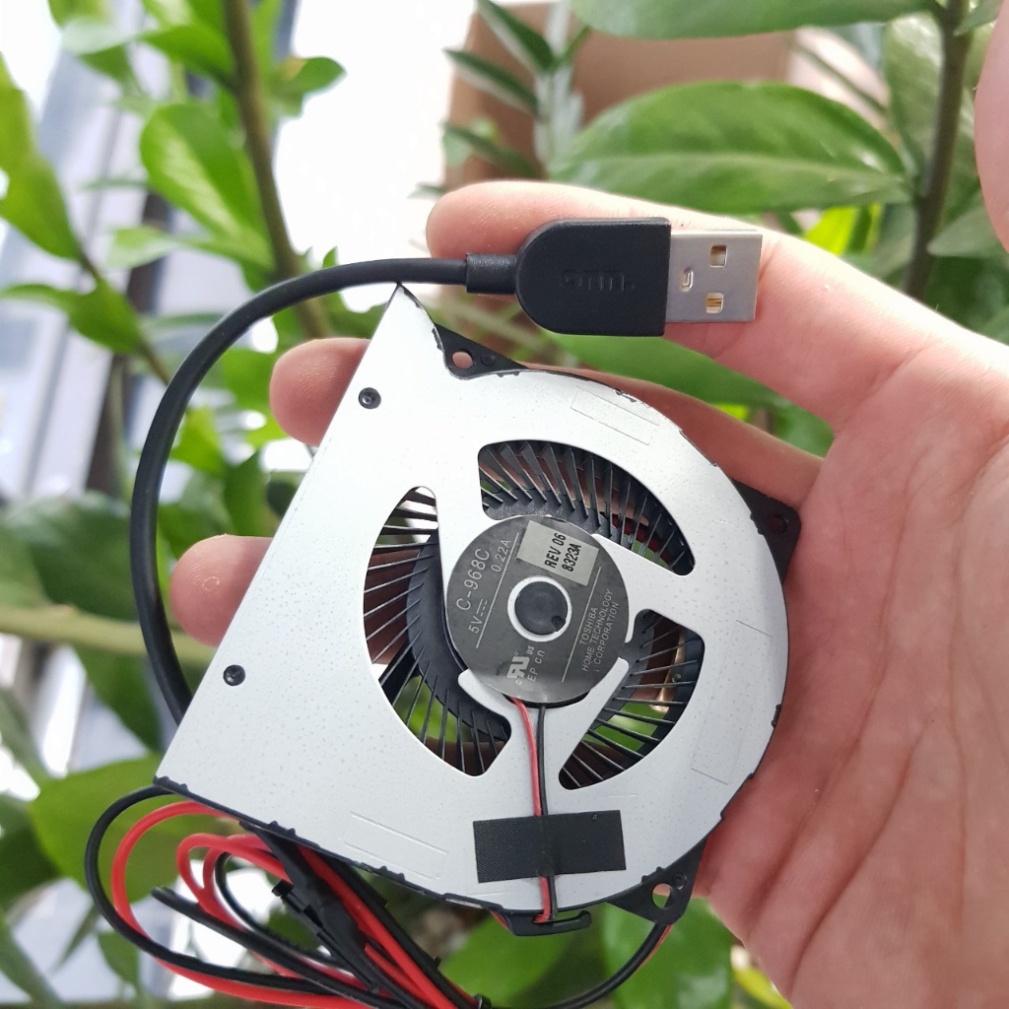 Quạt hút 5V USB làm mát thiết bị wifi modem quạt 5V USB 7x7CM siêu mỏng chạy êm hãng Toshiba ...