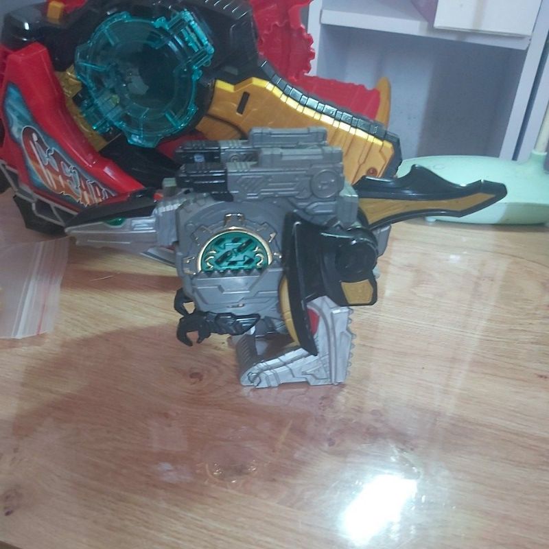 đồ chơi Zenkaiger Dx Zenkaiju Gear của siêu nhân Kikai sentai Zenkaiger ...