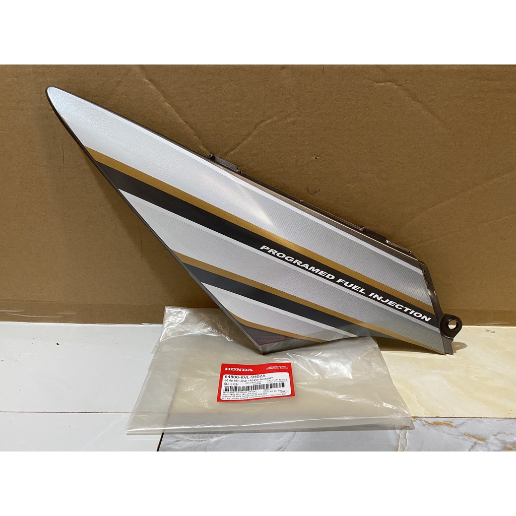 Bộ ốp cốp bên phải | ốp trung tâm Future NEO Fi (2006-2007) màu Đen *R ...