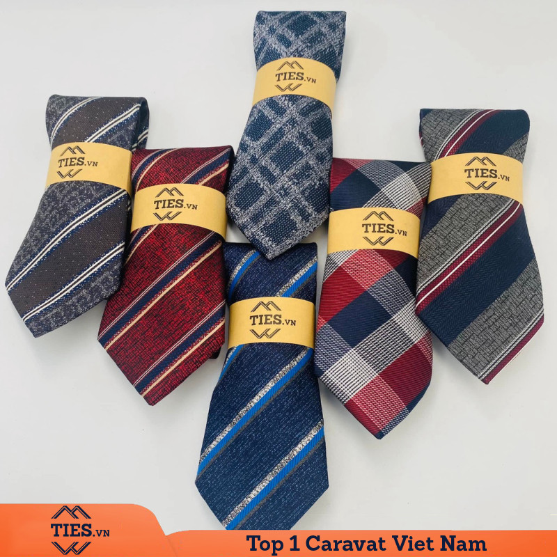 7+ Mẫu caravat nam bản to 8 cm kẻ sọc chéo, kẻ caro cổ điển, lịch thiệp | Shopee Việt Nam