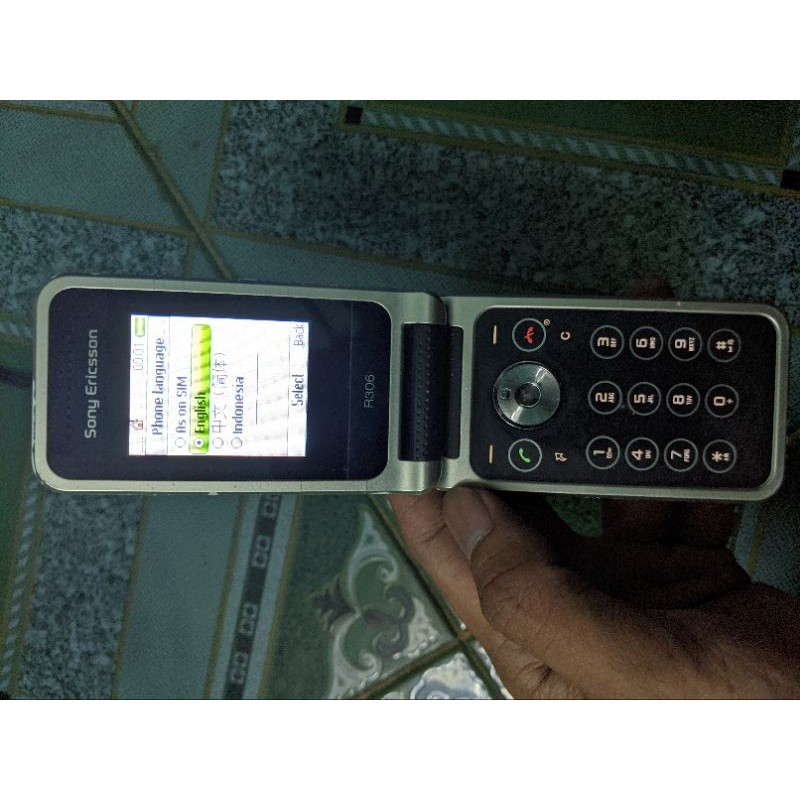 Điện thoại Sony Ericsson R306 nghe nhạc hay | Shopee Việt Nam