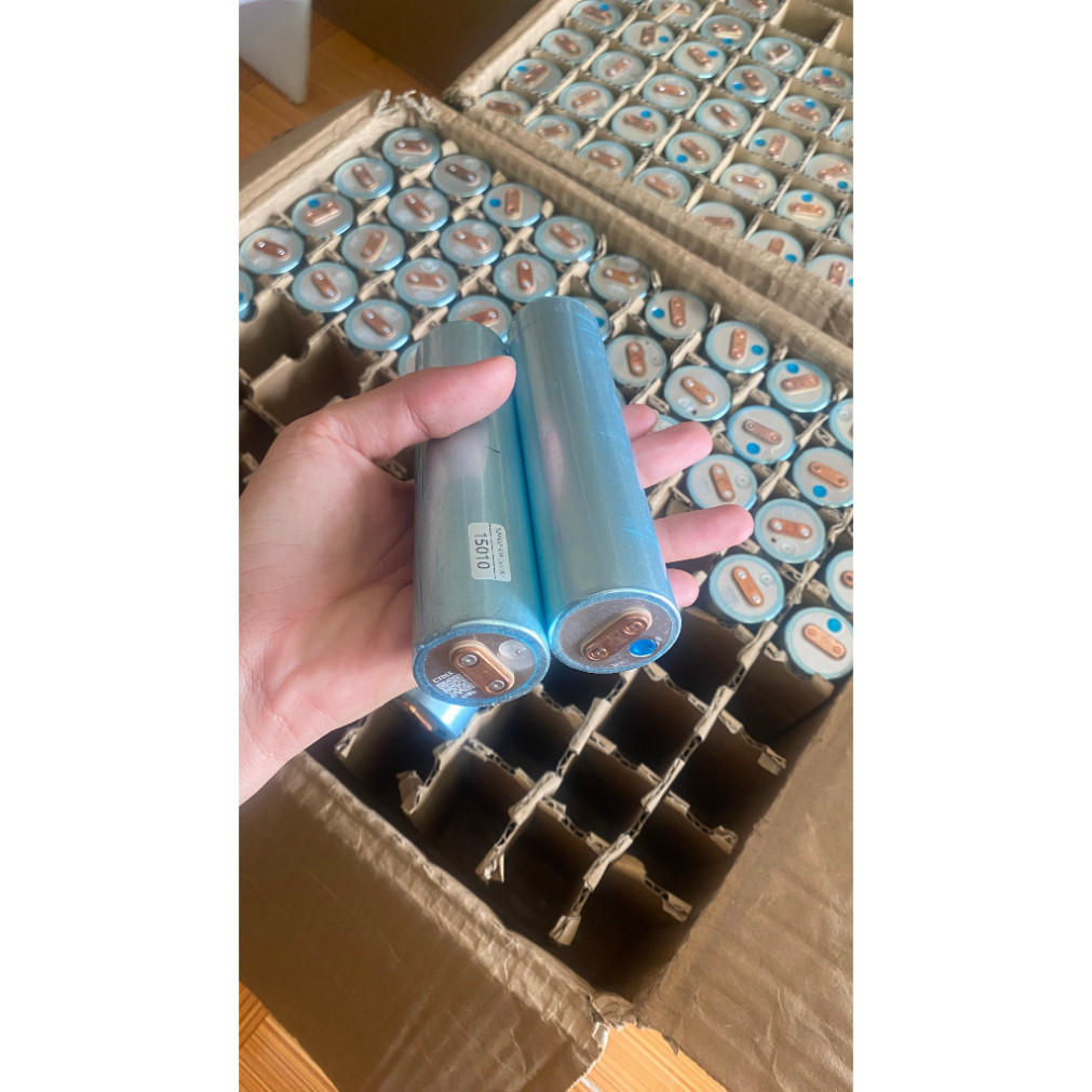 Pin Lithium 33140 15ah 3.2V Pin mới 100%( tặng kèm khung) máy nổ máy ...