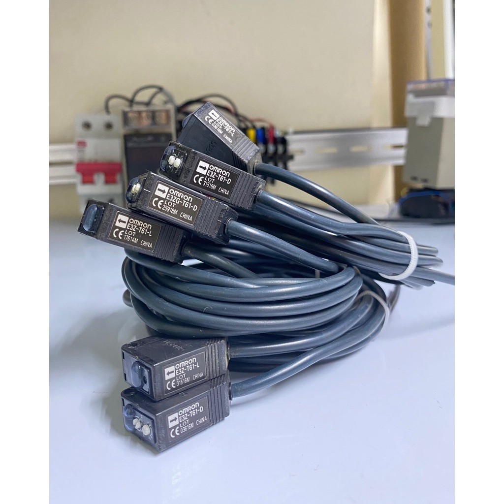 Cảm biến quang OMRON E3Z-T61 - Sensor sợi quang NPN | Shopee Việt Nam