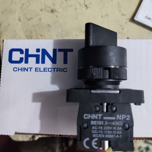 Chint Chuyển mạch 2 vị trí tự phục hồi phi 22 Chint NP2-ED41 1NO xoay 2 vị trí | Shopee Việt Nam