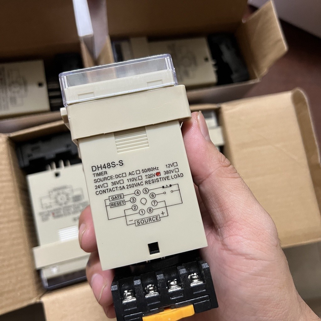Rơ Le Thời Gian Omron DH48S-S (H5CN), Relay Thời Gian Omron Hẹn Tắt Mở 24V, 220V, 380V kèm đế ...