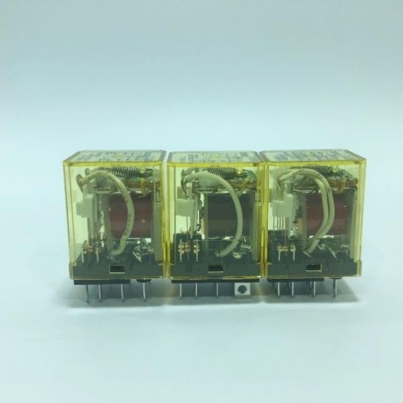RH2B-UL Rơ le trung gian idec 8 chân to 12VDC, 24VDC, 24VAC, 110VAC ...