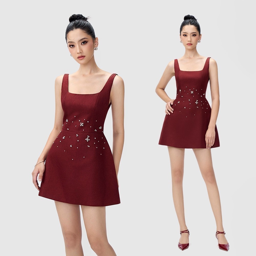 RECHIC Đầm ngắn Winifred 2 dây cổ cuông phối đính hạt bạc sang trọng ...
